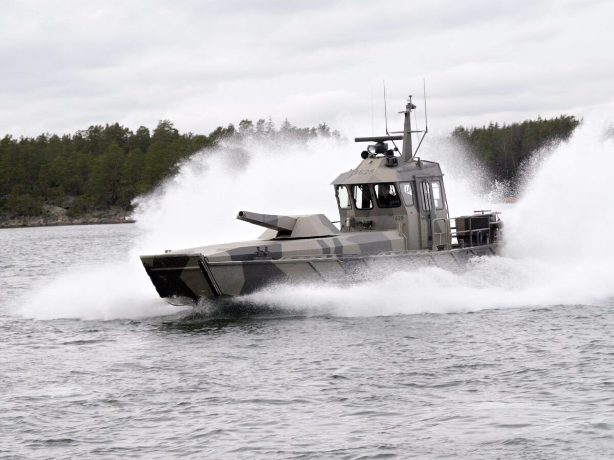 The L118 105 mm Light Gun Replacement - Think Defence