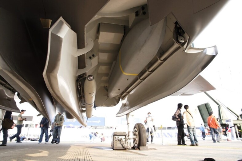 Advanced Short Range Air to Air Missile (ASRAAM) - Think Defence