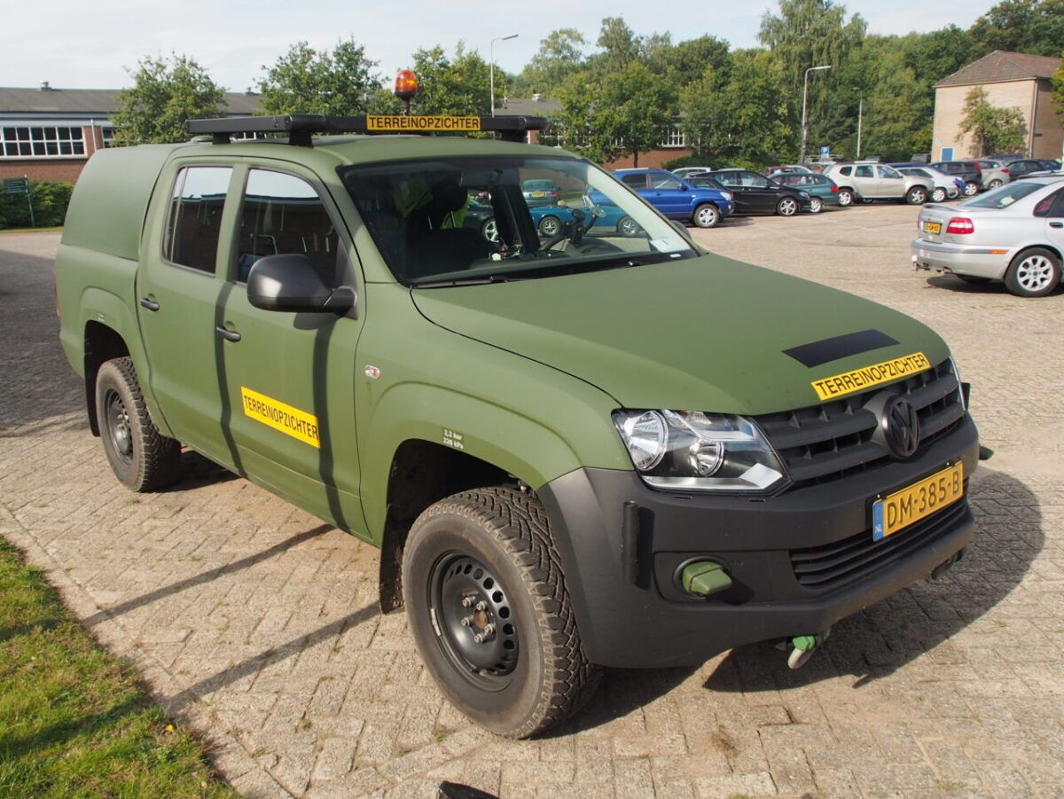 Replacing an Icon — Options for the British Army's Land Rover Fleet ...