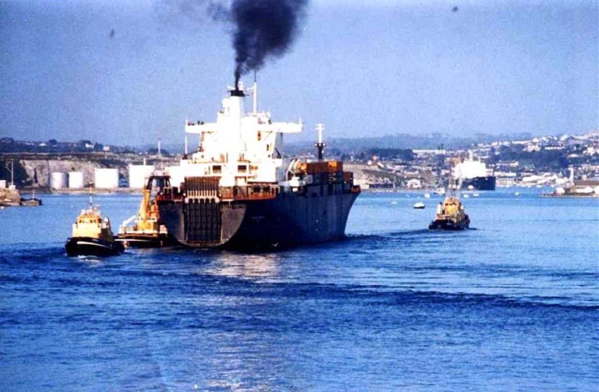 The Atlantic Conveyor - Think Defence