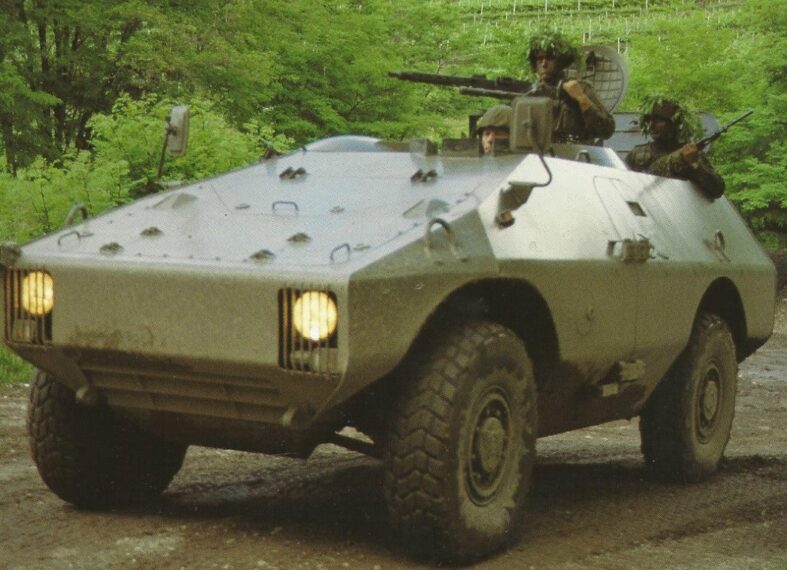 Future Command and Liaison Vehicle (FCLV) — Panther - Think Defence