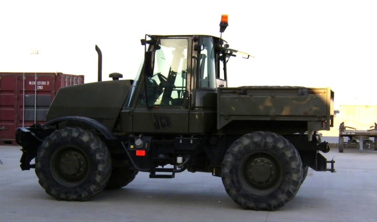 The JCB Fastrac - Think Defence