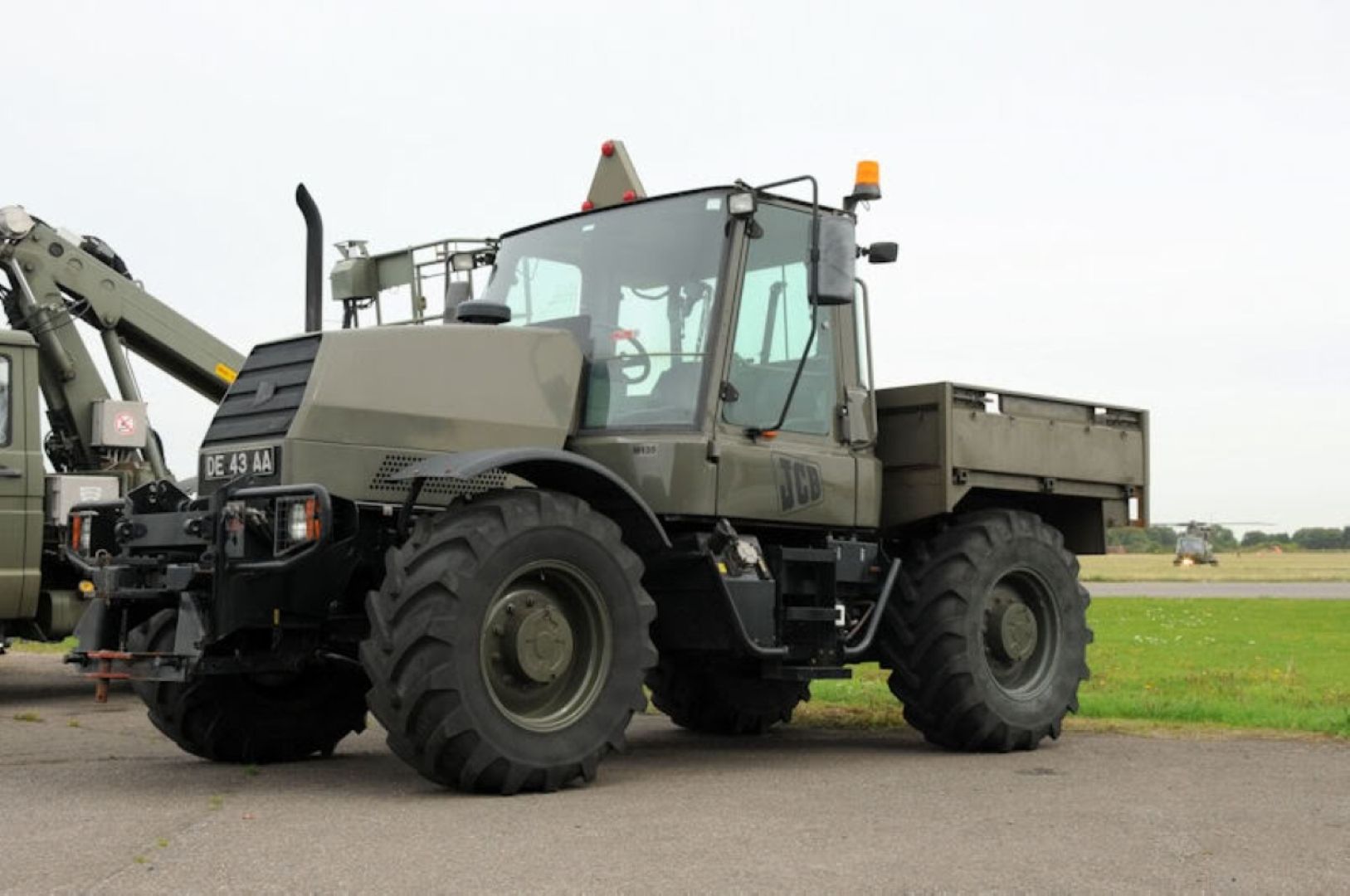 The JCB Fastrac - Think Defence