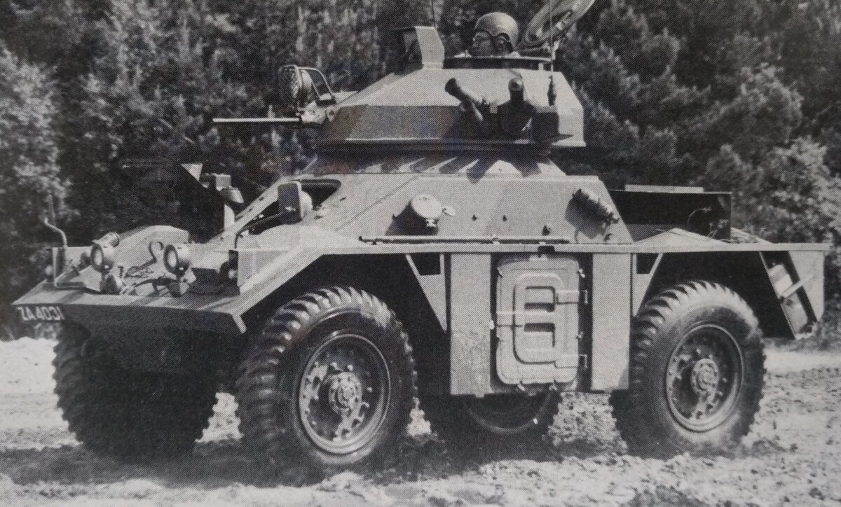 Combat Vehicle Reconnaissance (Wheeled) FV721 Fox - Think Defence