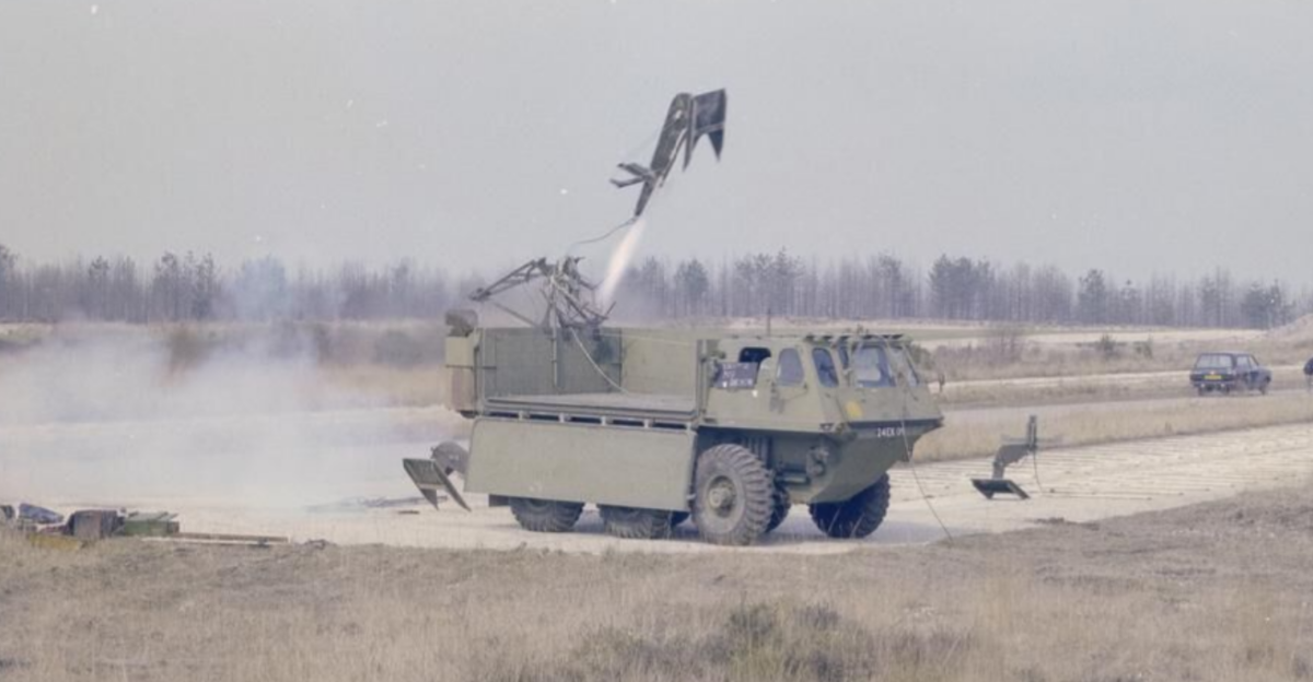 Alvis Stalwart Amphibious Load Carrier - Think Defence